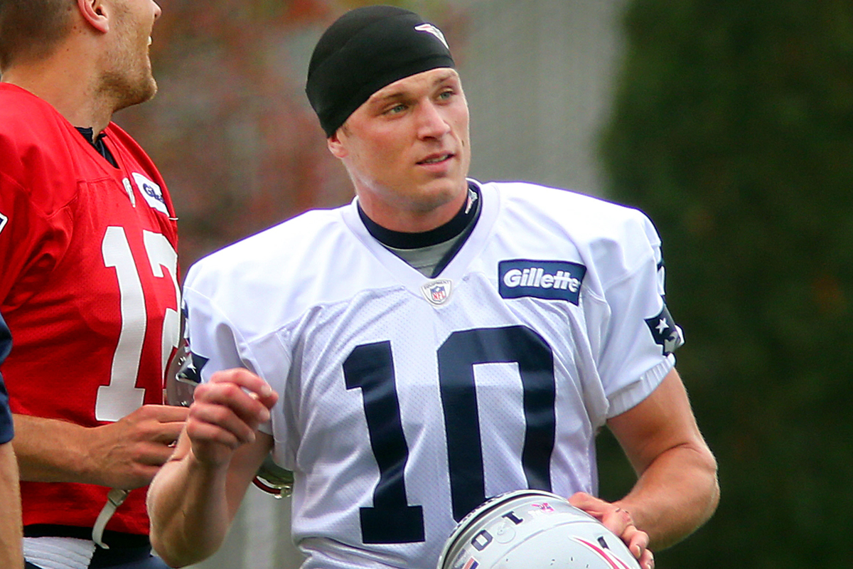 Patriots release Austin Collie, sign two players - The Boston Globe