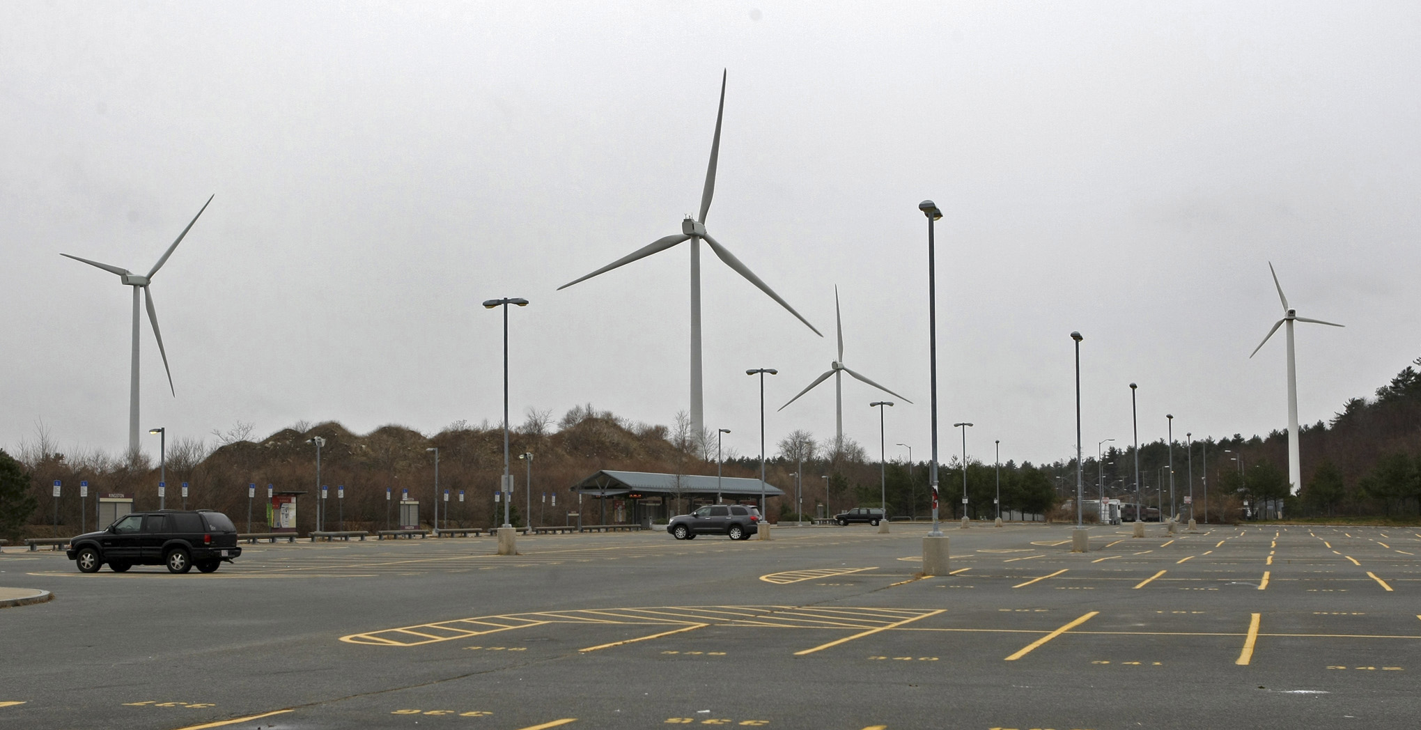 The roar over wind turbines - The Boston Globe
