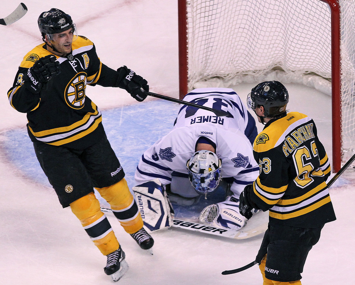 Bruins brush aside Maple Leafs - The Boston Globe