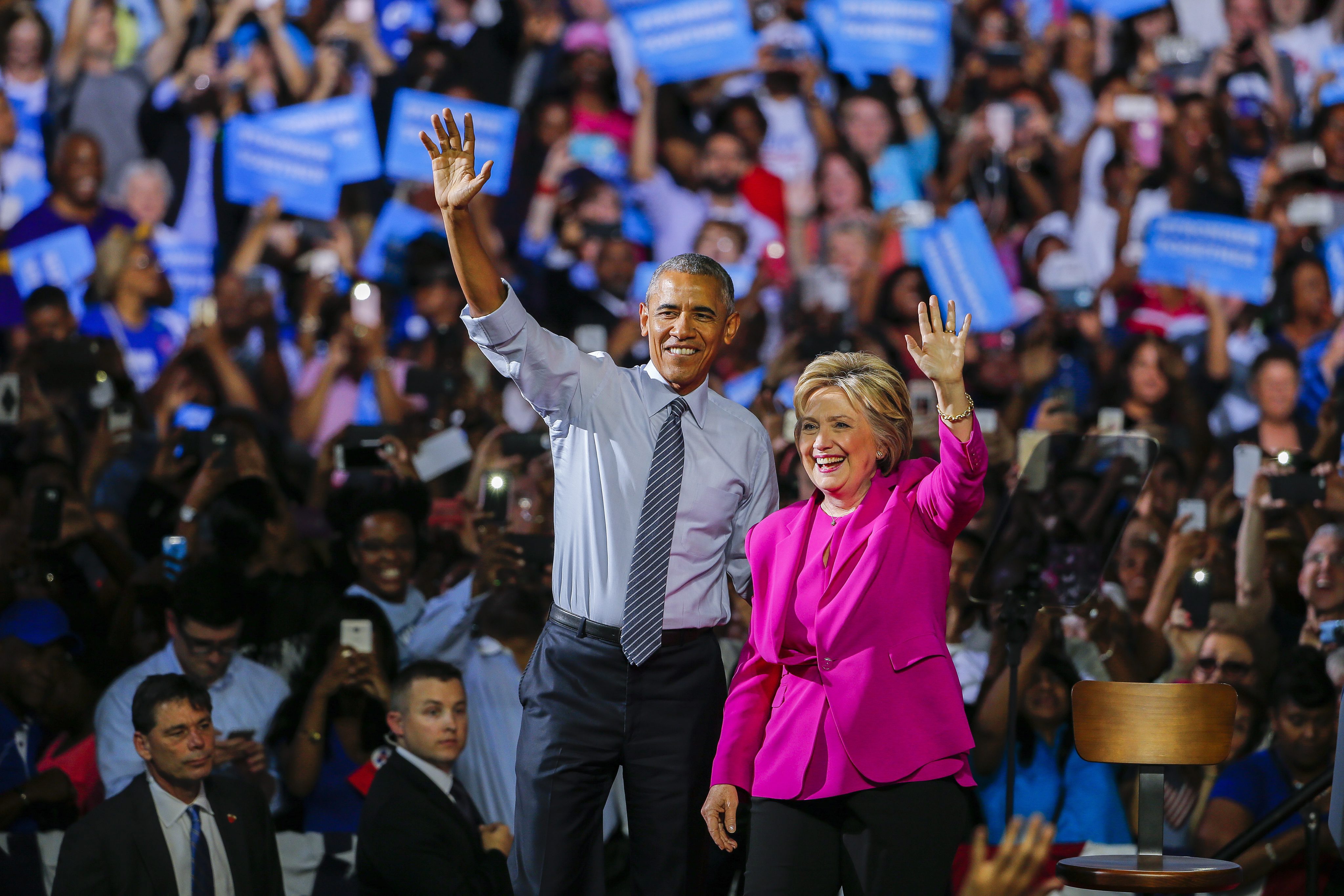 Obama ready to ‘pass the baton’ to Hillary Clinton - The Boston Globe