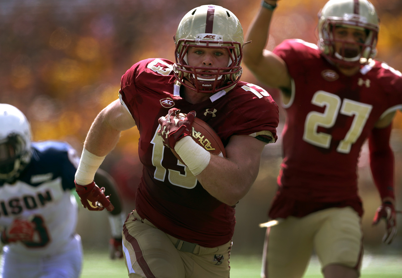 BC linebacker Connor Strachan is finding his niche - The Boston Globe