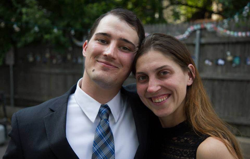 Boston theater community supports ill actress - The Boston Globe