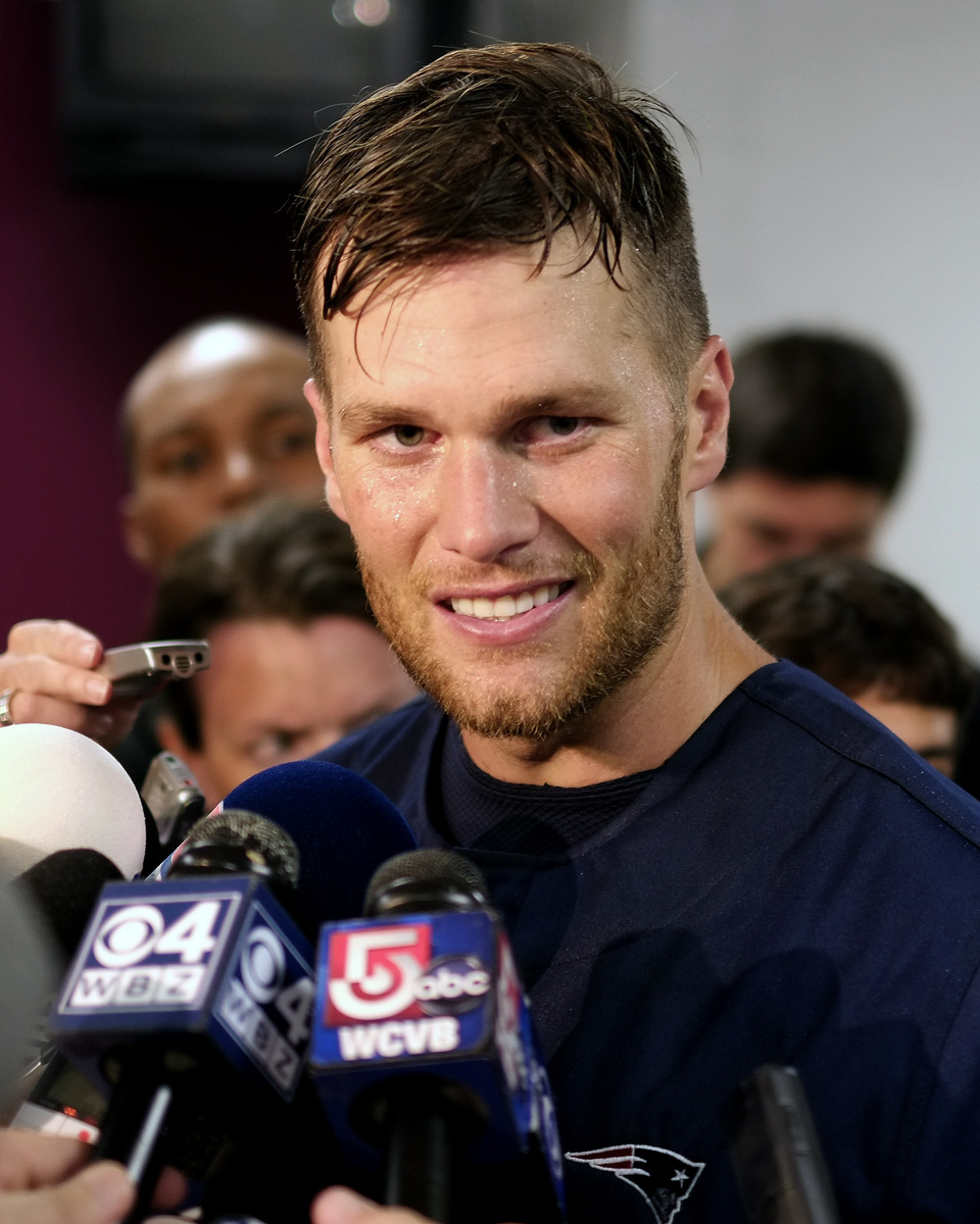 Tom Brady tackling mechanics alone with mentor gone - The Boston Globe