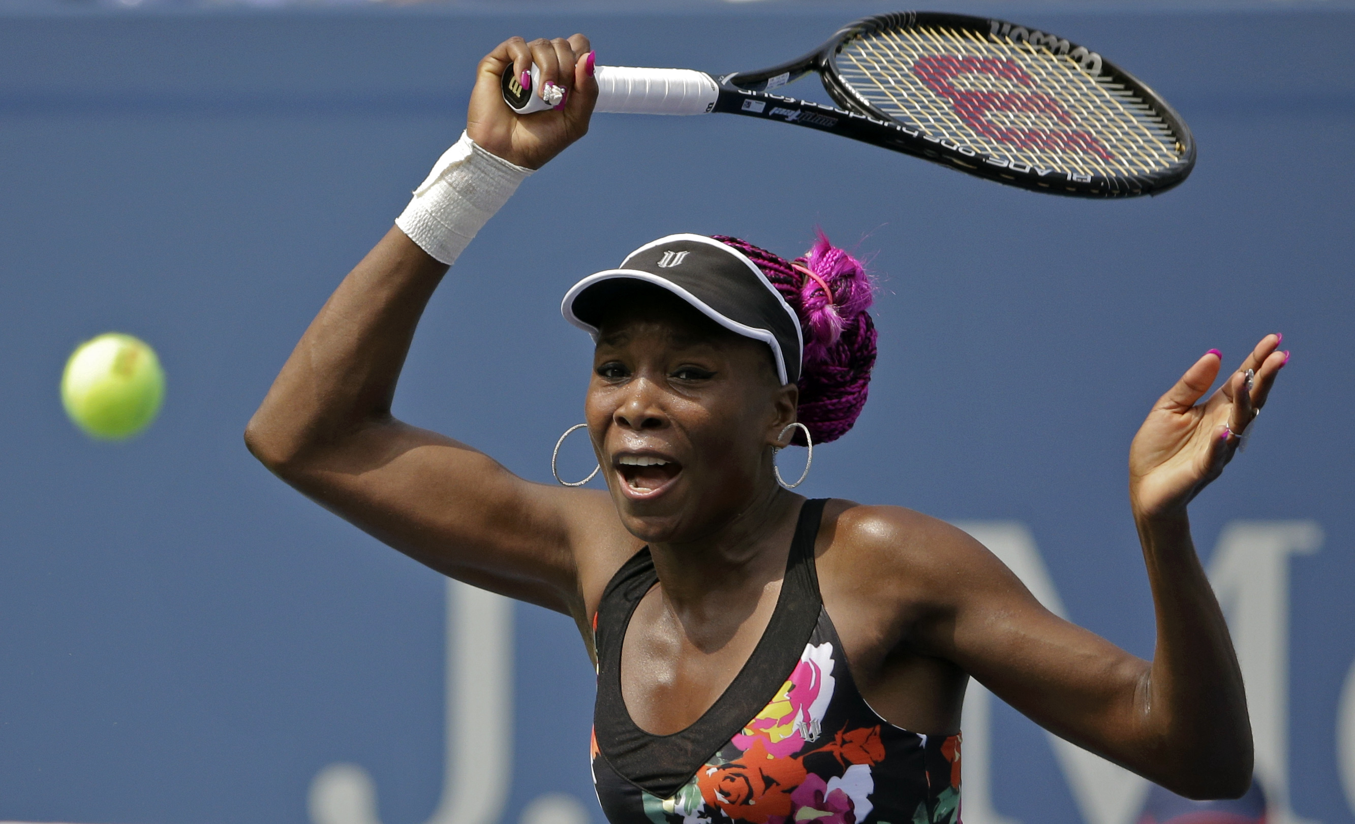 Venus Williams exhibits throwback form at US Open - The Boston Globe