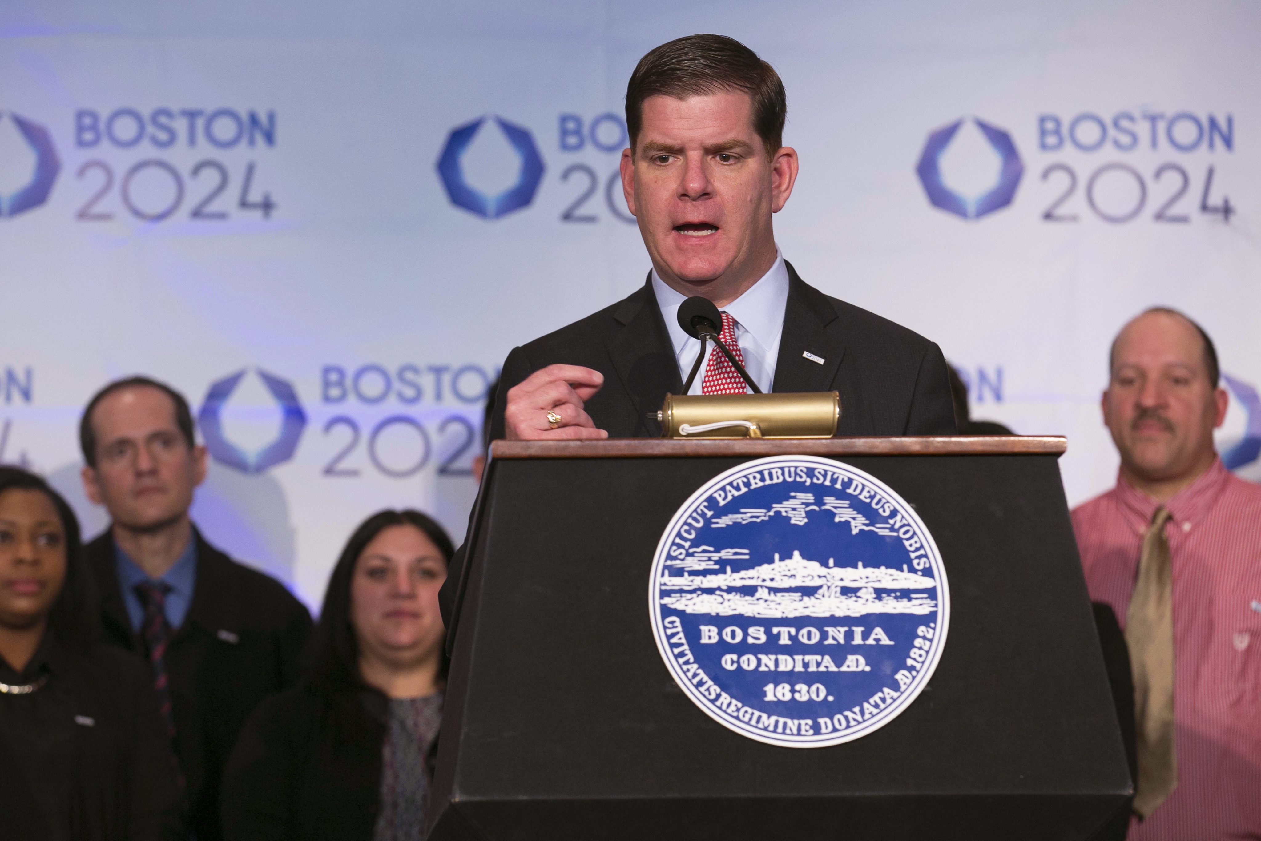 Walsh wants to revise deal that bars Olympics criticism - The Boston Globe