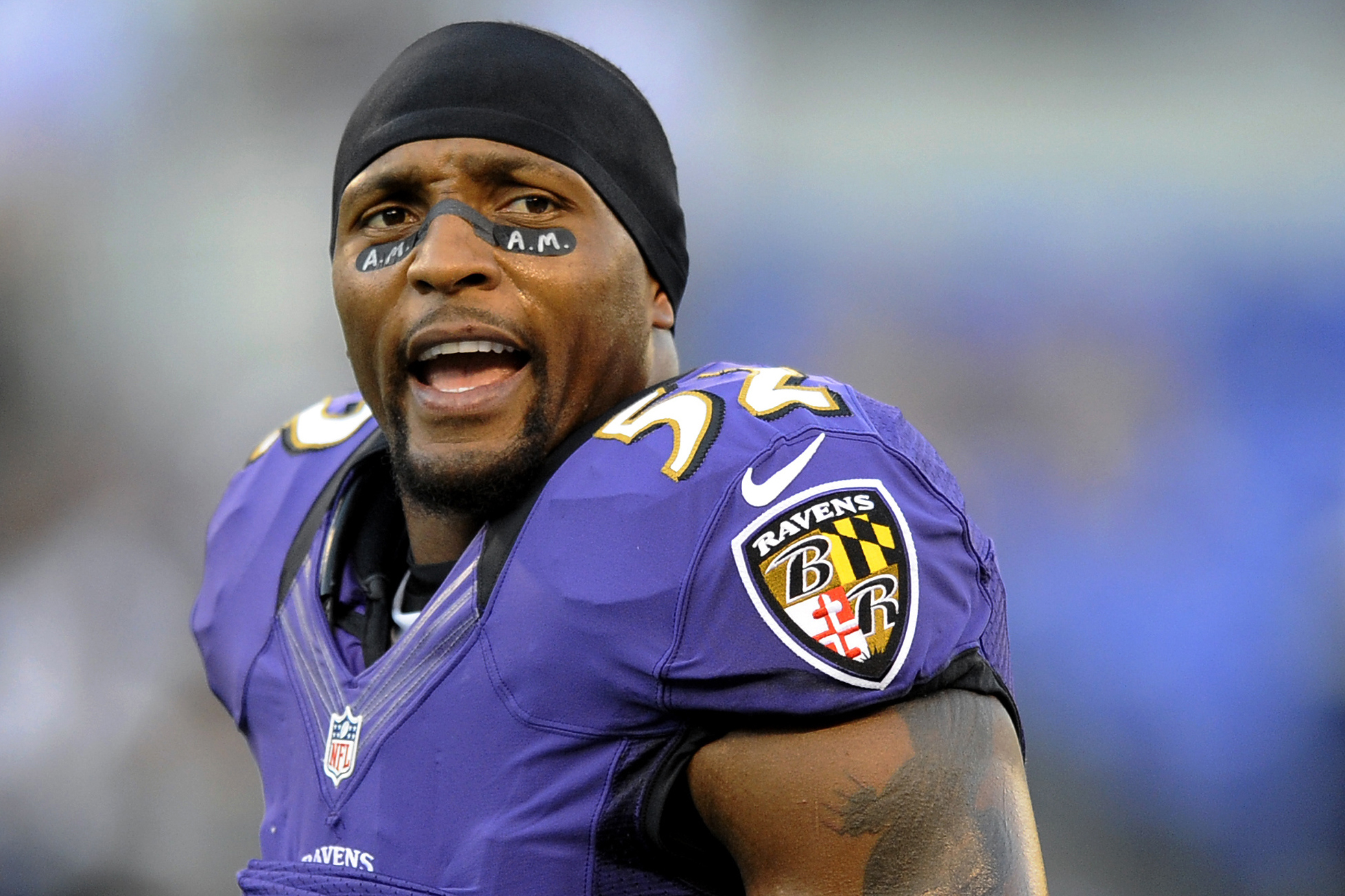 Ray Lewis intends to retire after playoffs - The Boston Globe