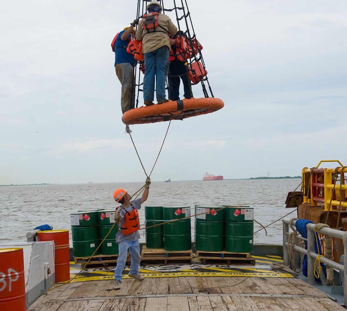 CleanHarbors’ revenue, income advance - The Boston Globe