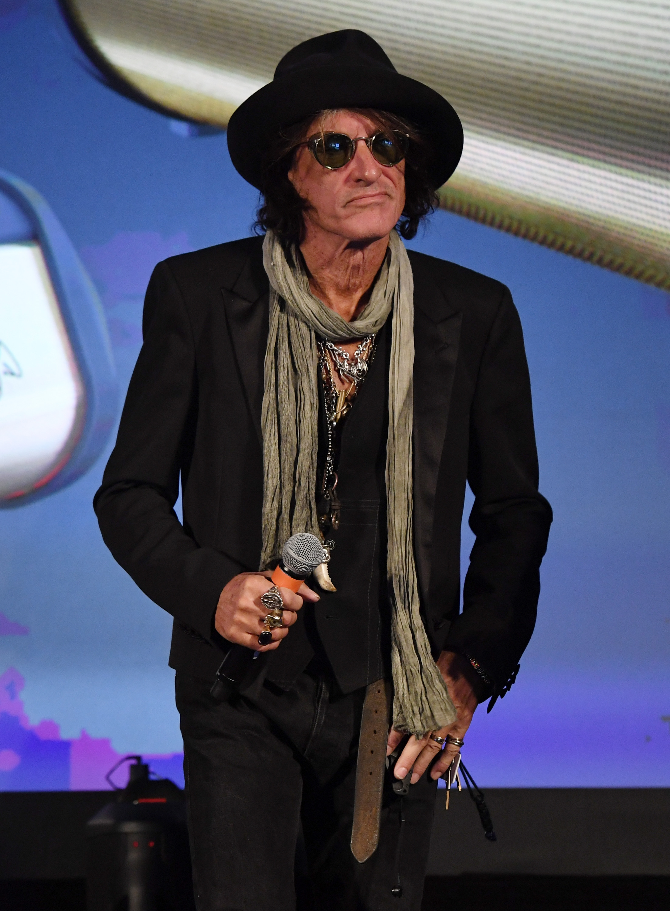 Watch Joe Perry celebrate his new CD with an epic all-star jam in LA ...