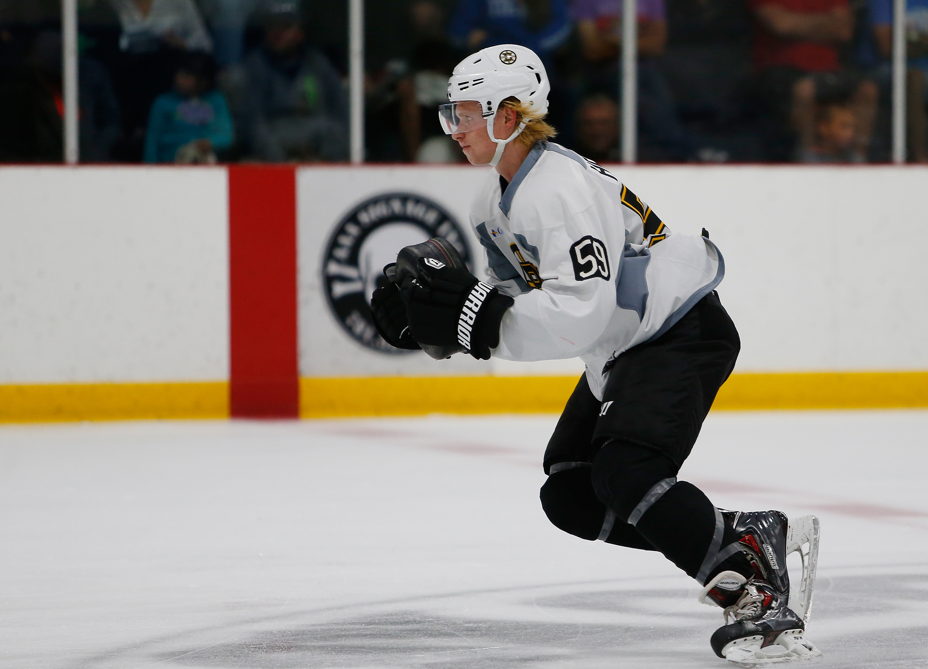 Forward progress for Bruins’ Danton Heinen - The Boston Globe