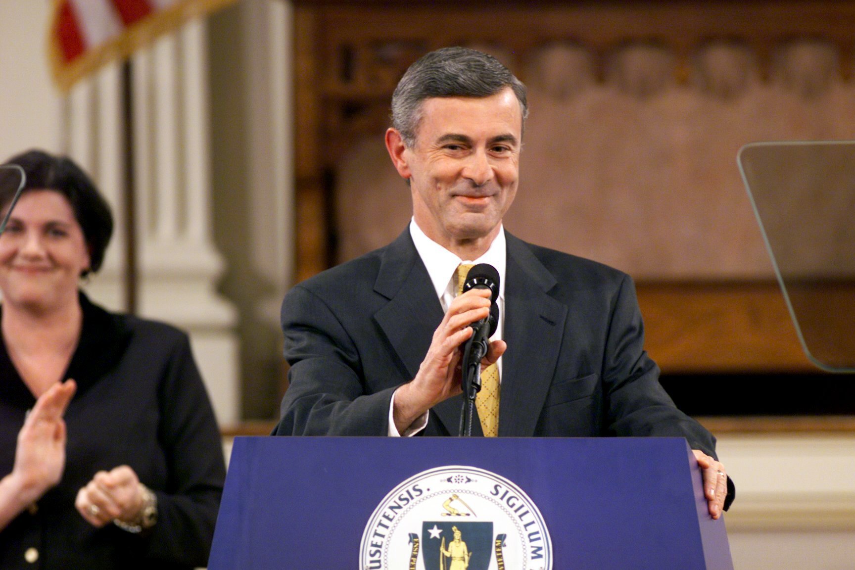 Cellucci — independence and courage - The Boston Globe