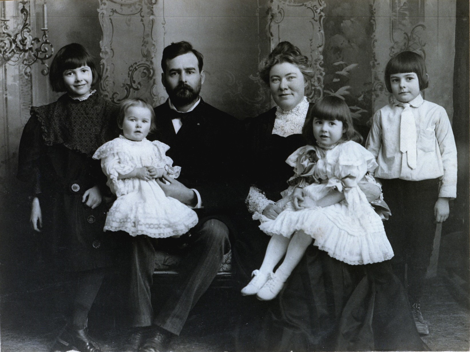 Susan Hemingway Born