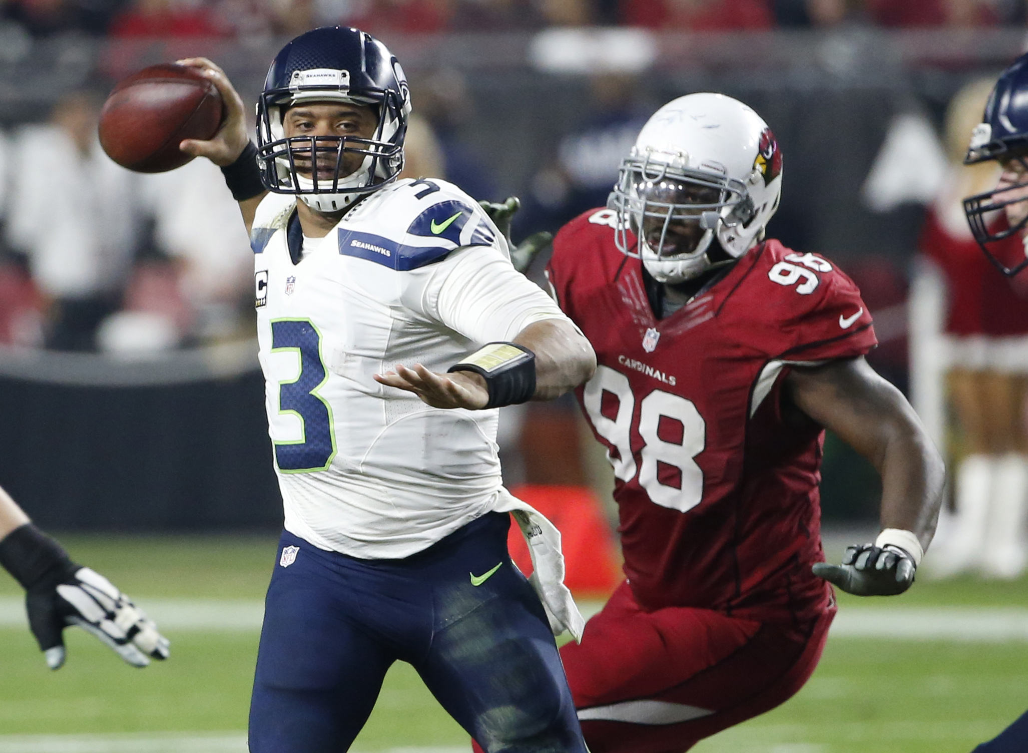 Seahawks crush Cardinals, close in on NFC West crown - The Boston Globe