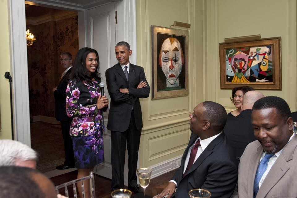 Harvard grad Leslie Lewis hosts Obamas - The Boston Globe