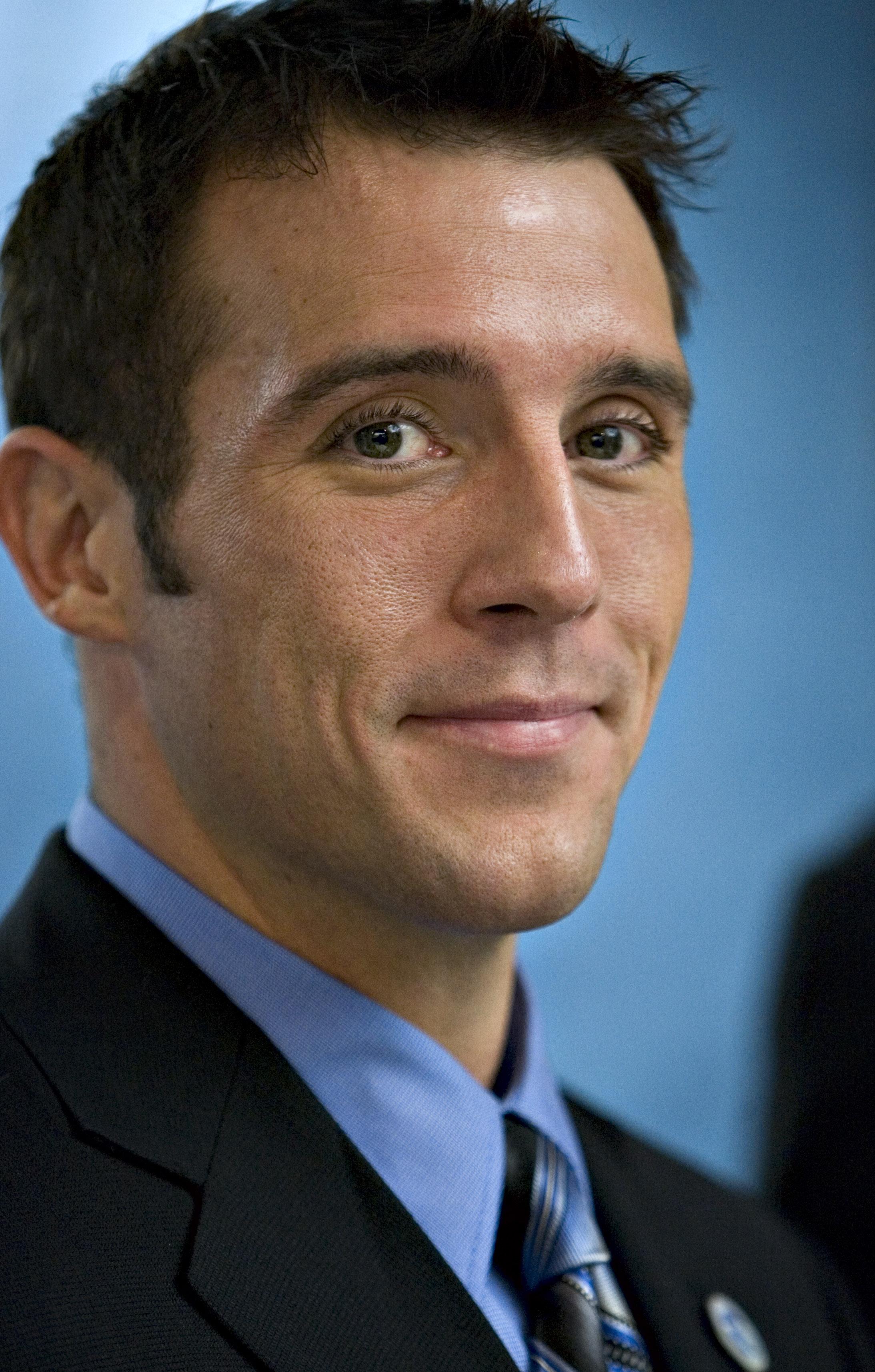 Darren Manzella, advocated against ‘don’t ask, don’t tell’; at 36 - The ...