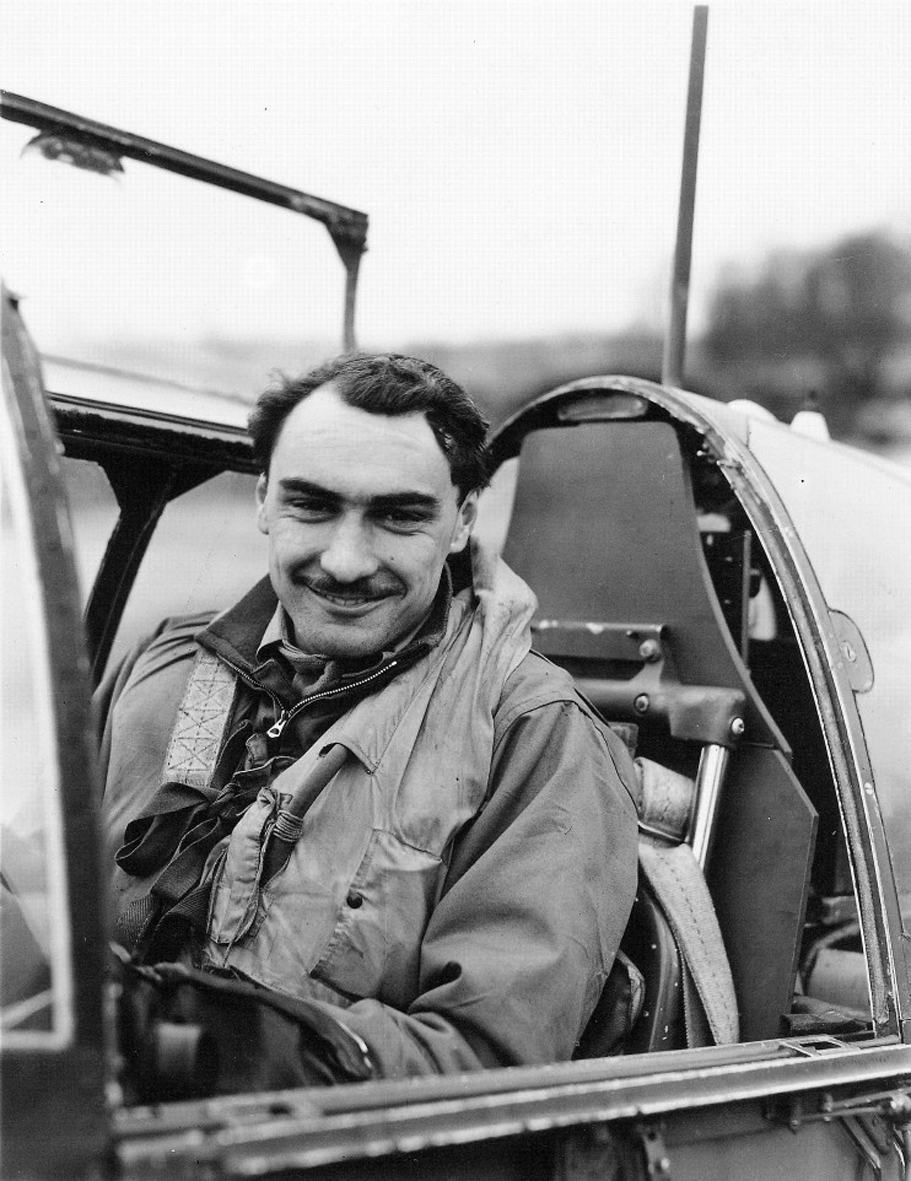 James Goodson, 93; WWII pilot from Massachusetts - The Boston Globe