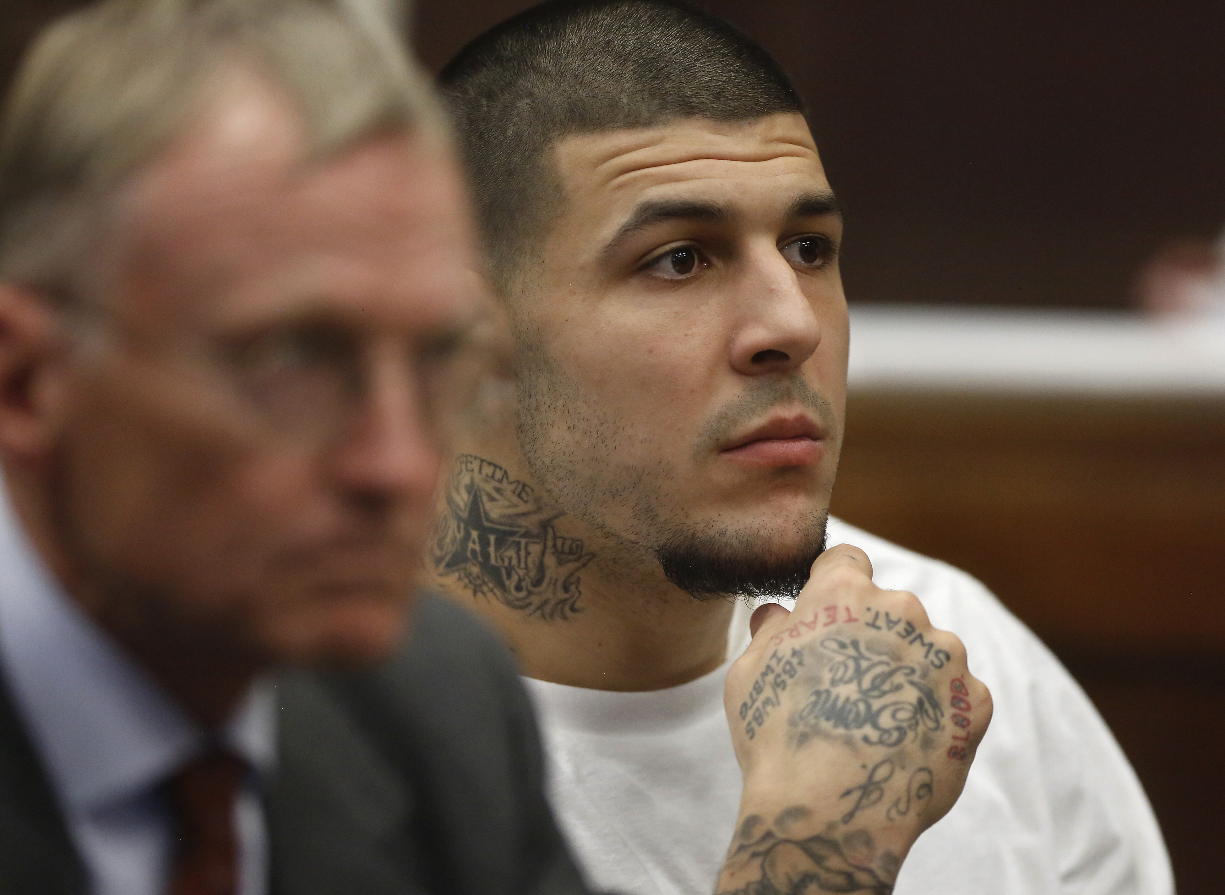 Purported Aaron Hernandez letter trashes Kraft, praises Brady - The ...
