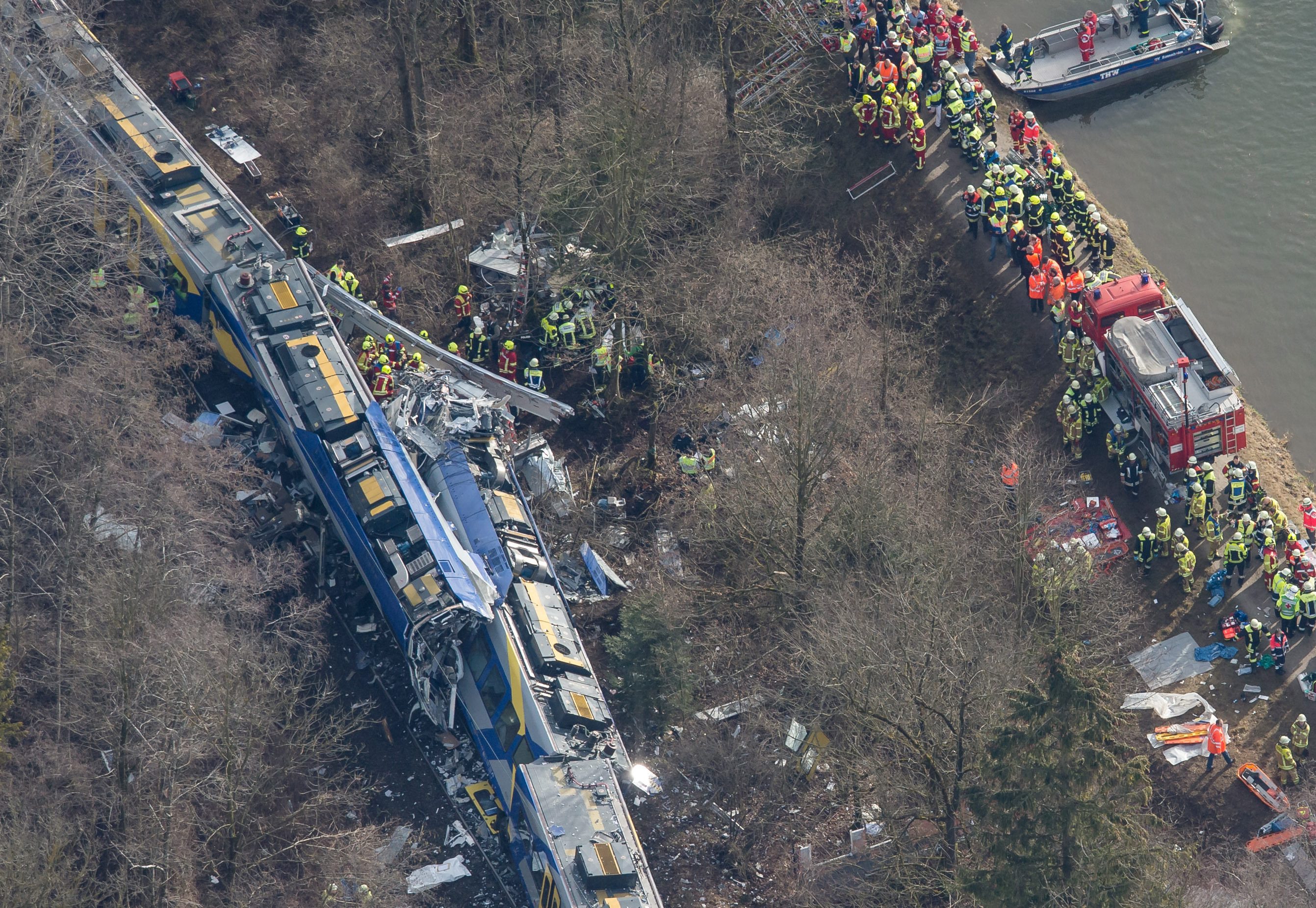 At least 10 dead in Germany train crash - The Boston Globe