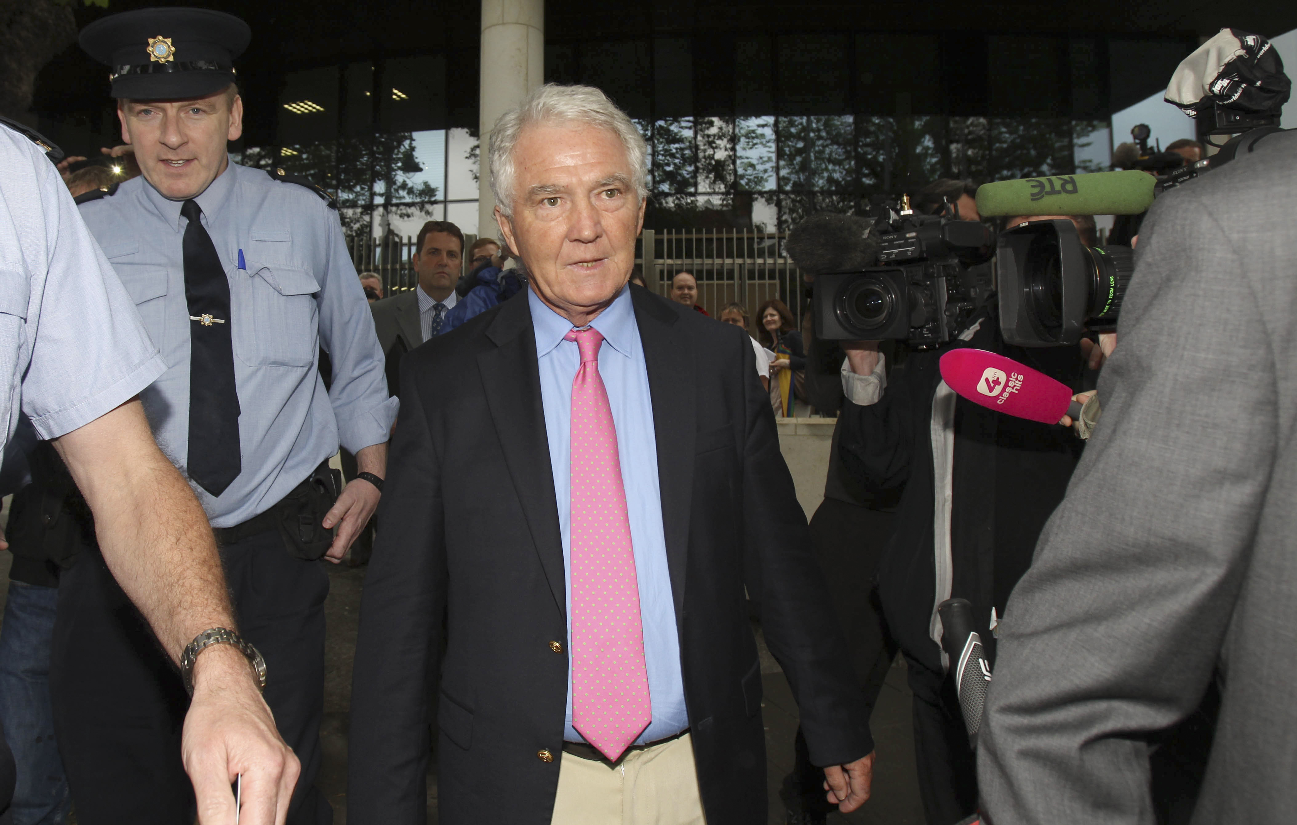 Will the US ever prosecute criminal bankers? - The Boston Globe