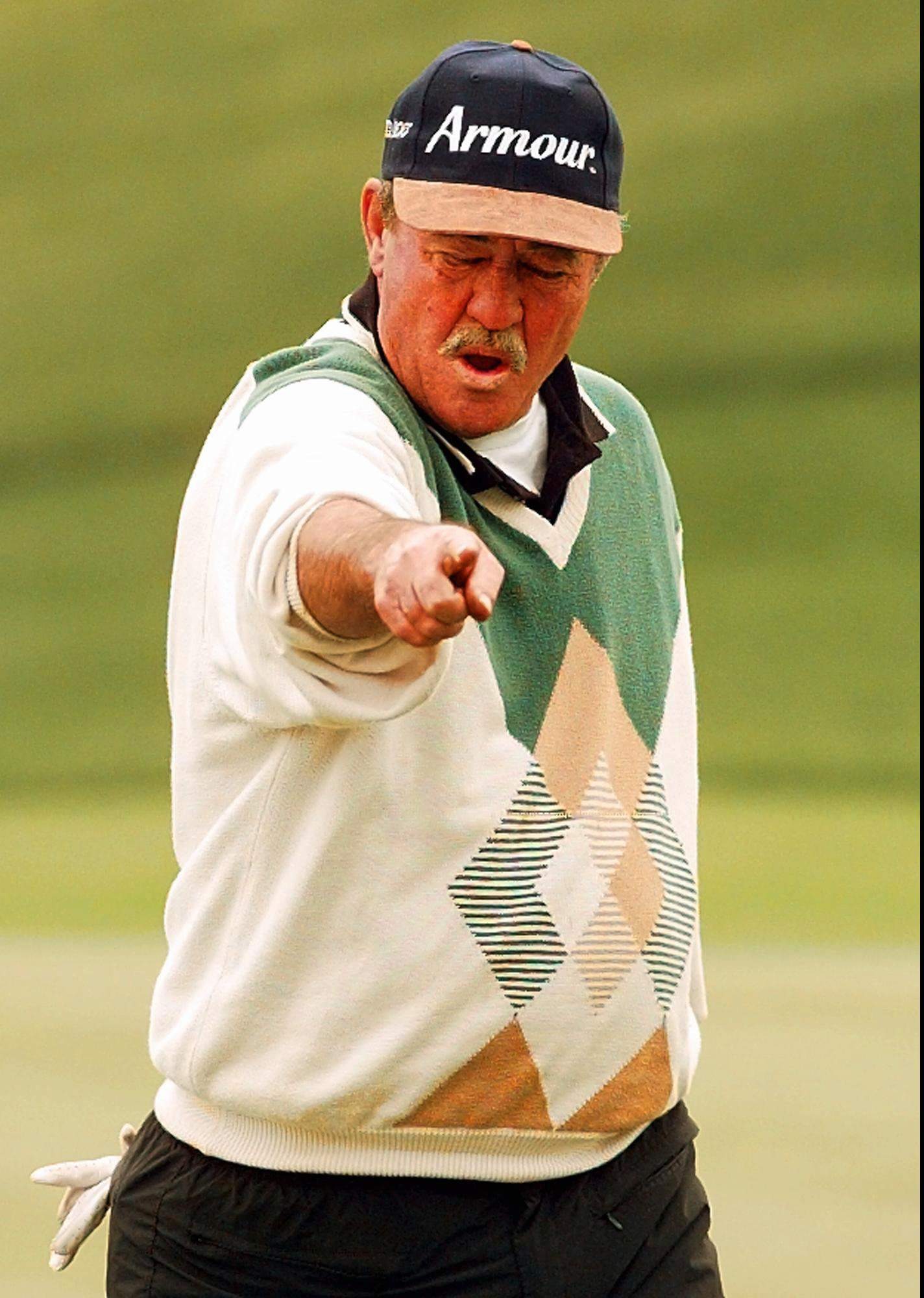 Simon Hobday, 76, offbeat US Senior Open champion - The Boston Globe