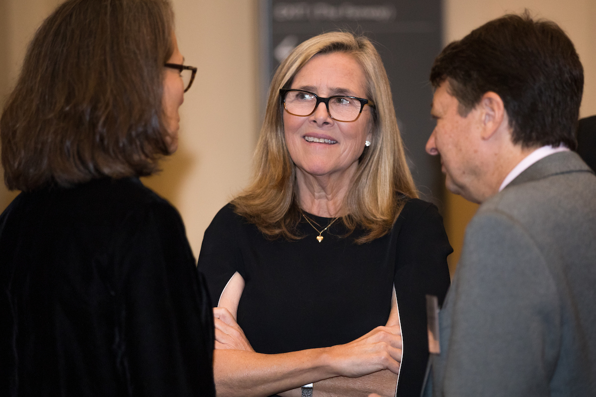 Tufts grad Meredith Vieira does her part for her alma mater - The ...
