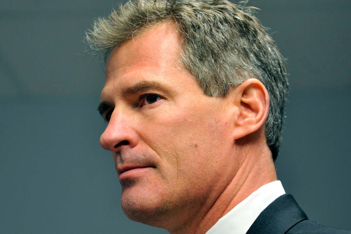 Scott Brown ‘thinking about’ run for governor - The Boston Globe