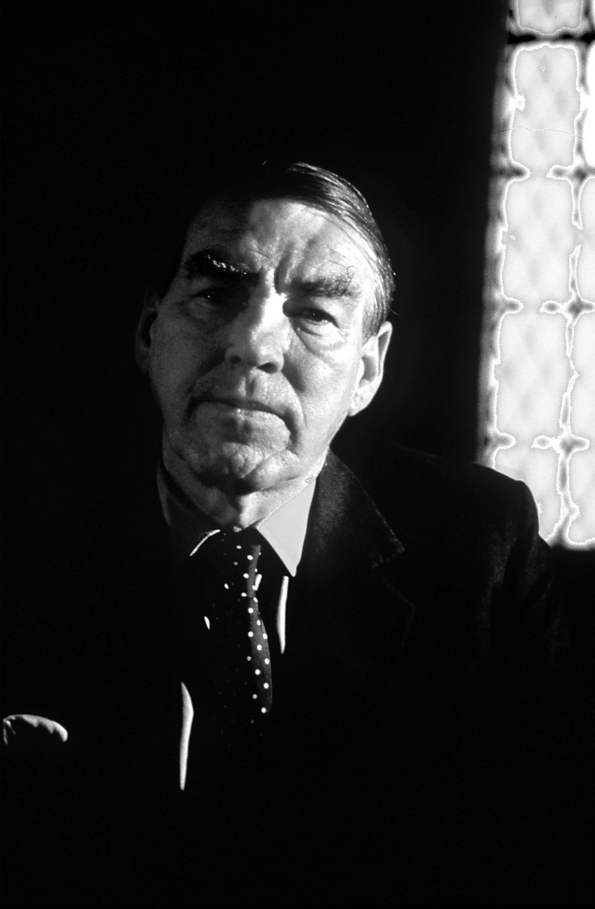 John Keegan, British military historian; at 78 - The Boston Globe