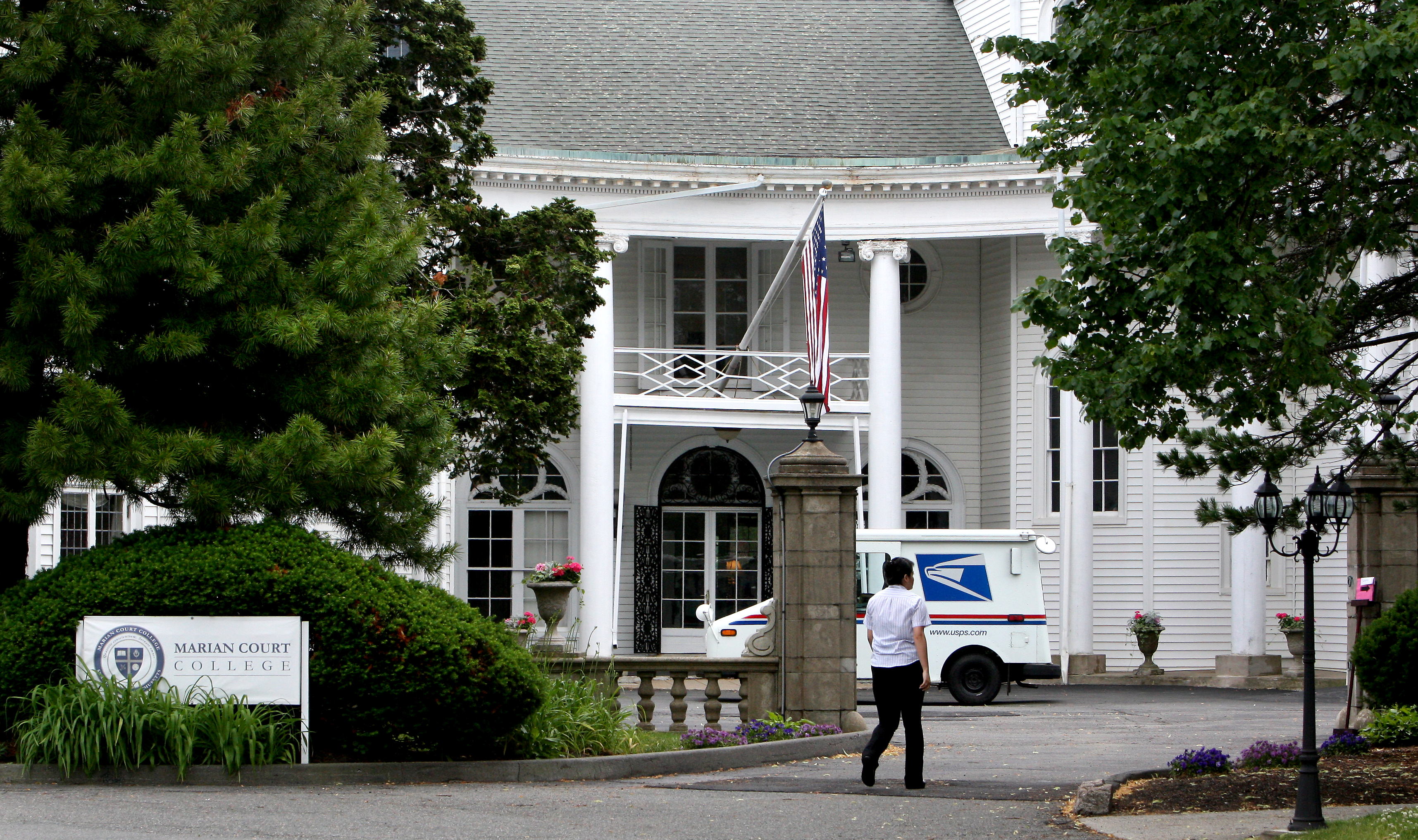 Marian Court College in Swampscott to close its doors - The Boston Globe