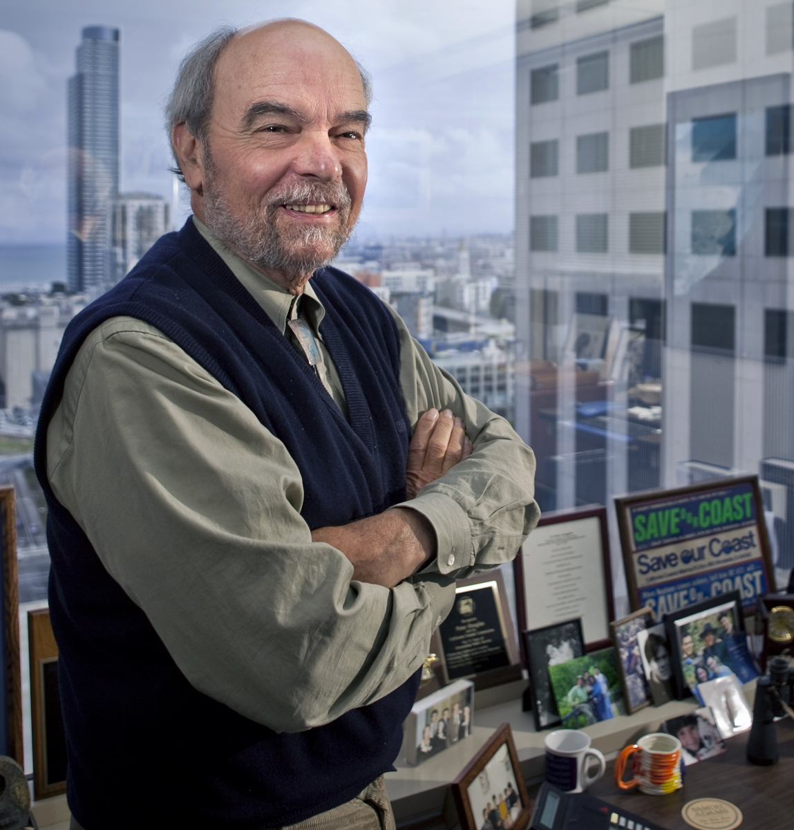 Peter Douglas, 69; fought to preserve California coast - The Boston Globe