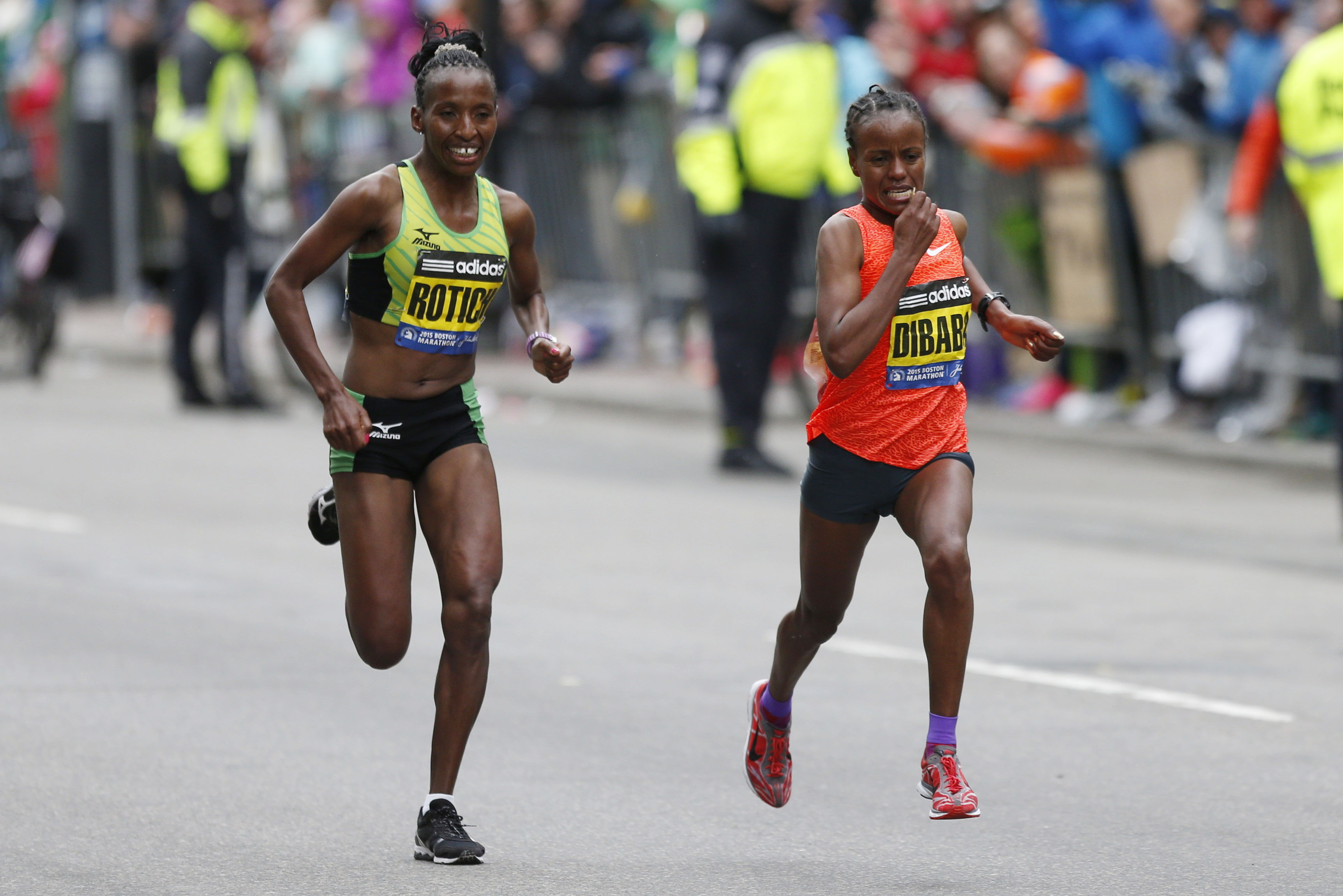 Caroline Rotich wins women’s race in sprint at end - The Boston Globe