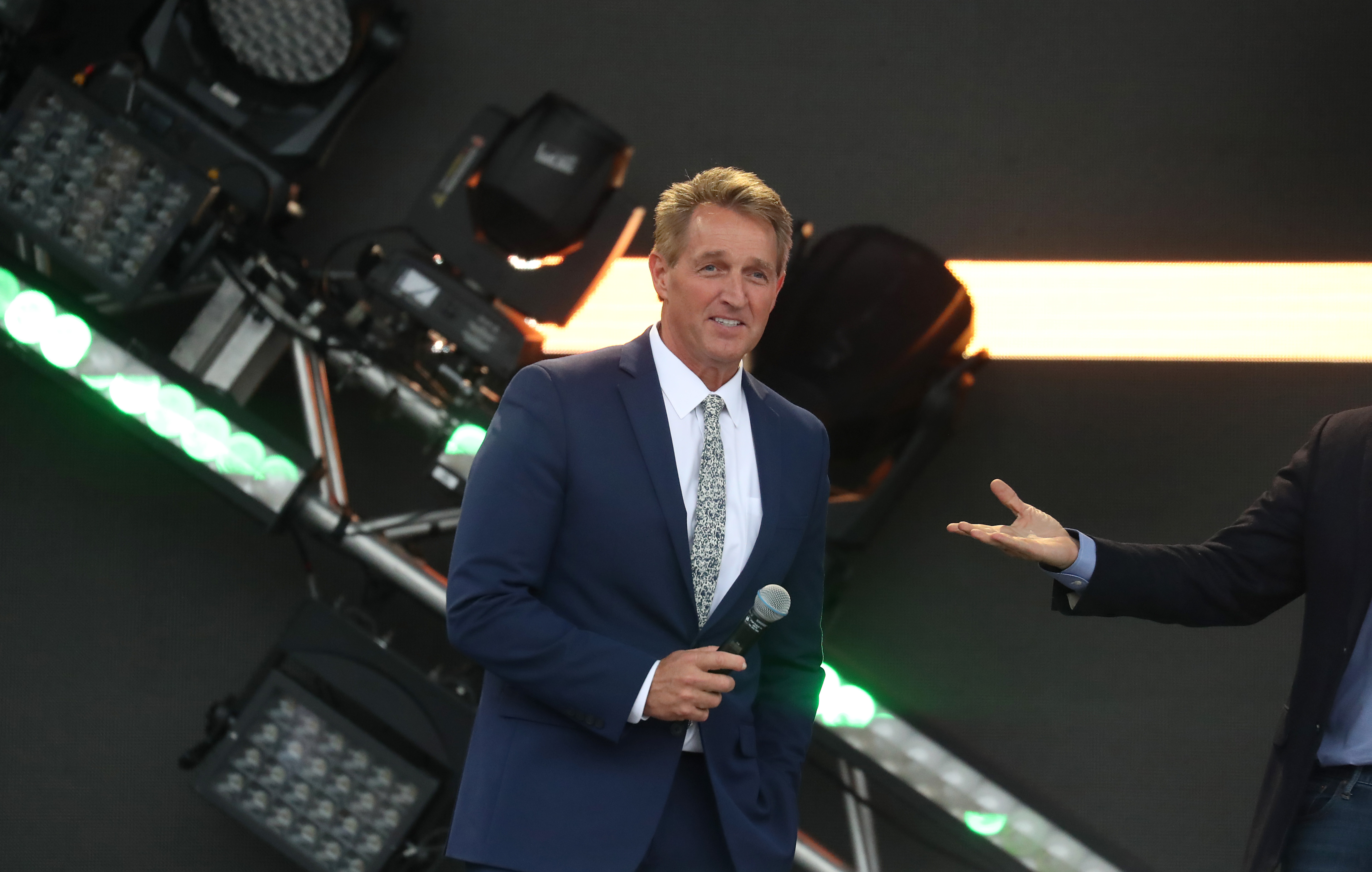 Senator Jeff Flake’s next stop: New Hampshire? - The Boston Globe