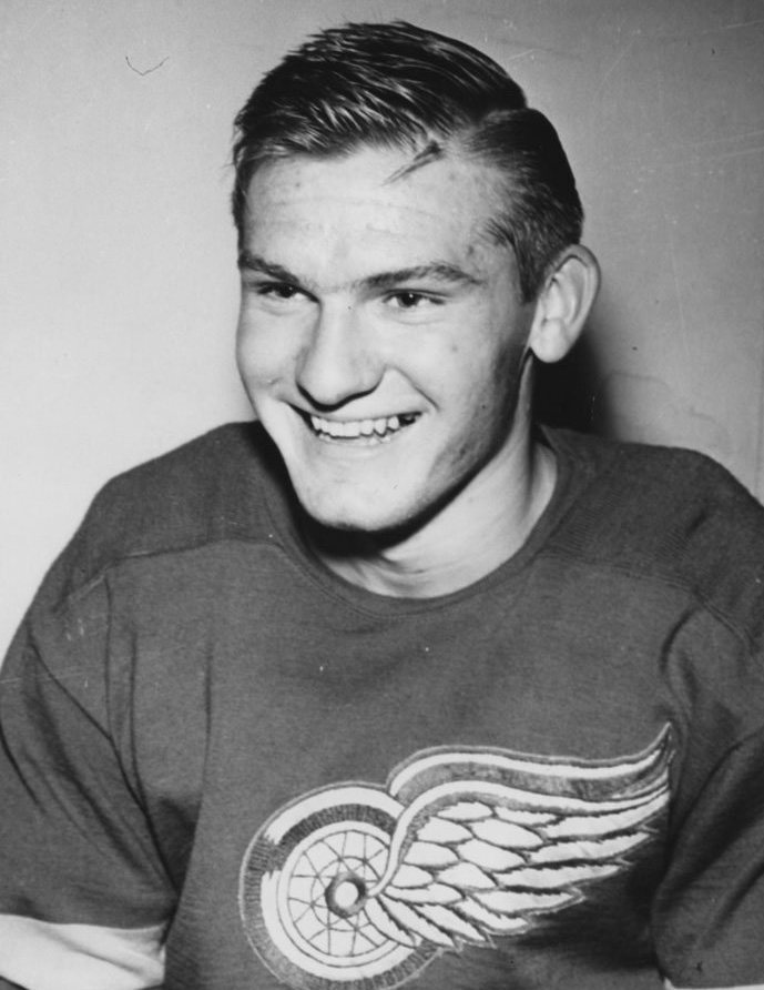 Johnny Wilson, at 82; held NHL consecutive-game mark - The Boston Globe