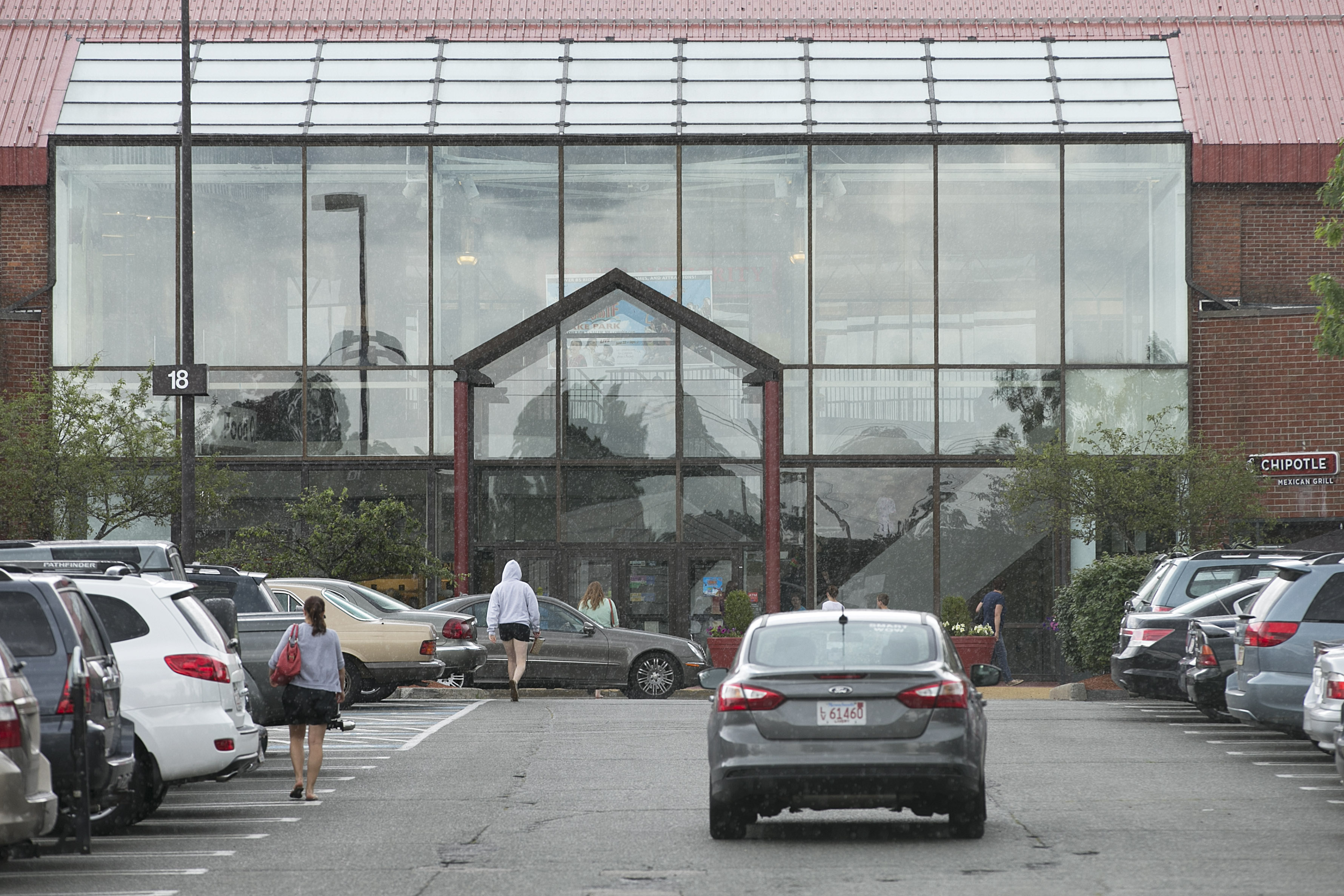 Coming to the Arsenal Mall? Open spaces, river views - The Boston Globe