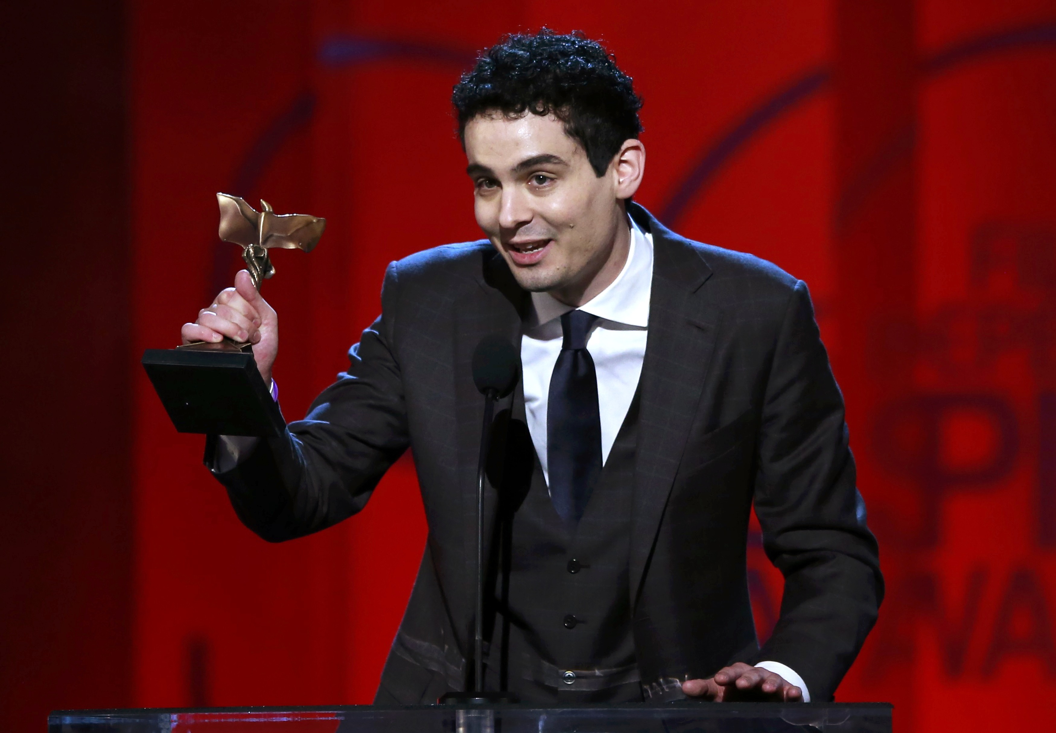 Damien Chazelle accepts award at Independent Spirit Awards - The Boston ...