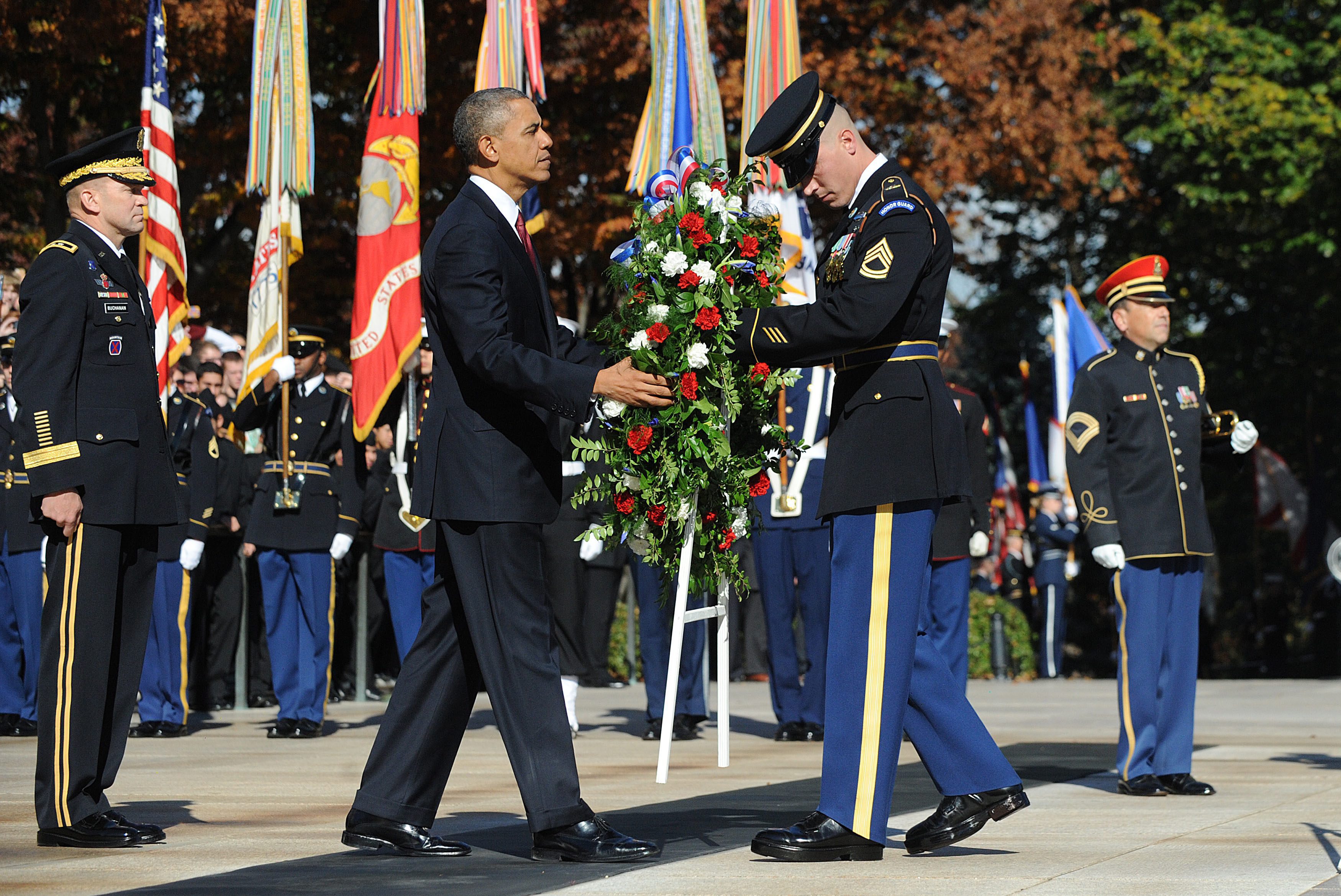 Obama honors veterans - The Boston Globe