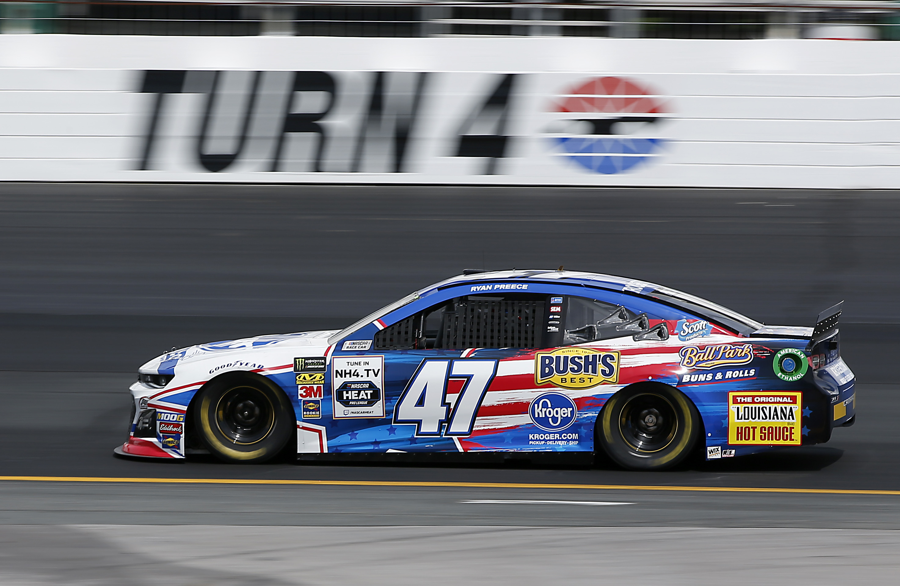 Behind the scenes at a NASCAR race: This is how Ryan Preece’s team ...