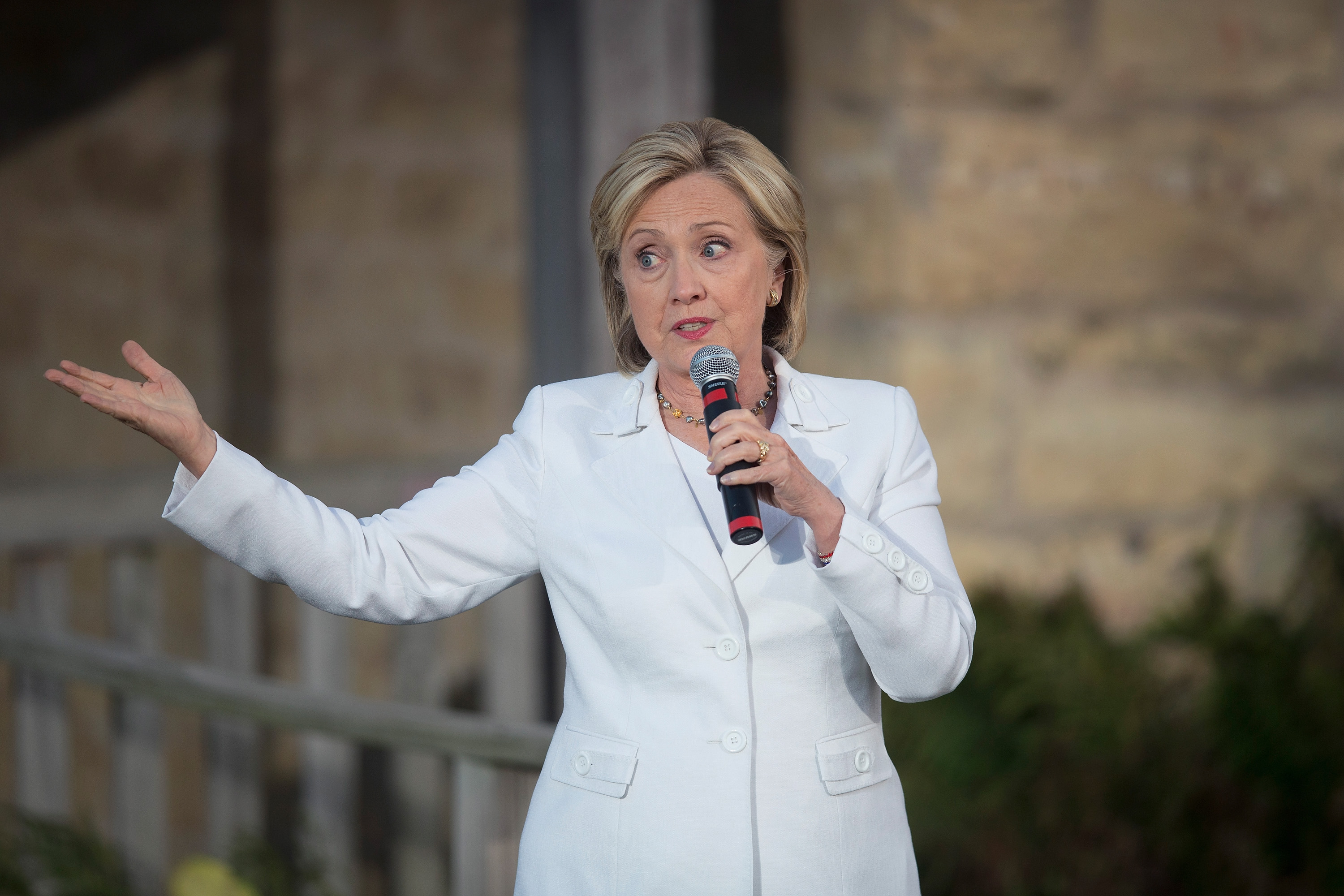 Virginia shootings prompt Clinton to call for gun limits - The Boston Globe